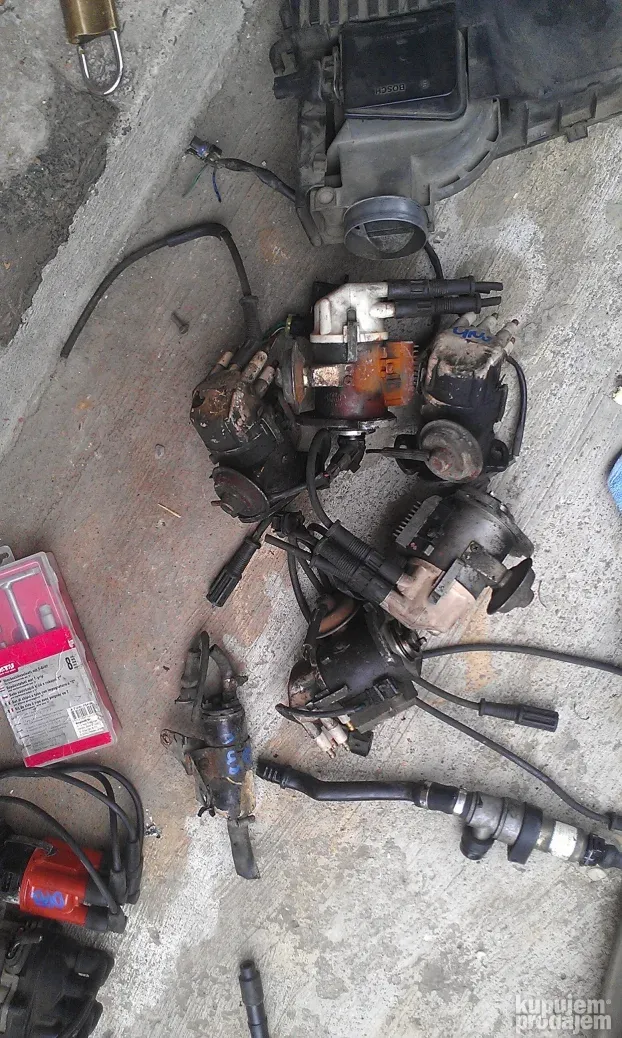 Fiat Tipo,Uno,Panda 900-1,1 razvodnik - KupujemProdajem