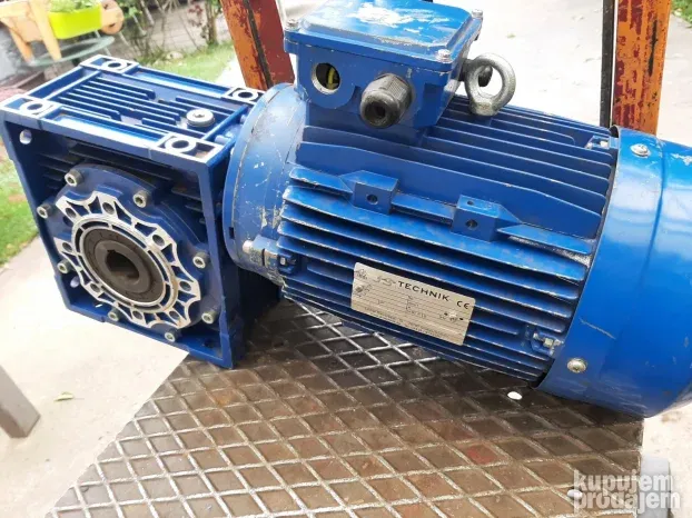 Reduktori 1,5 kw 49 o/min - KupujemProdajem