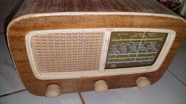Stari radio Svedske proizvodnje 1937 godine - KupujemProdajem