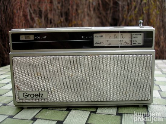 GRAETZ PR-100 - radio tranzistor na baterije - KupujemProdajem