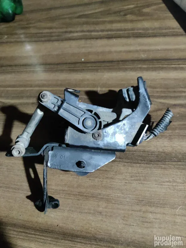 Reno Laguna 2 nivelator ksenon fara - KupujemProdajem