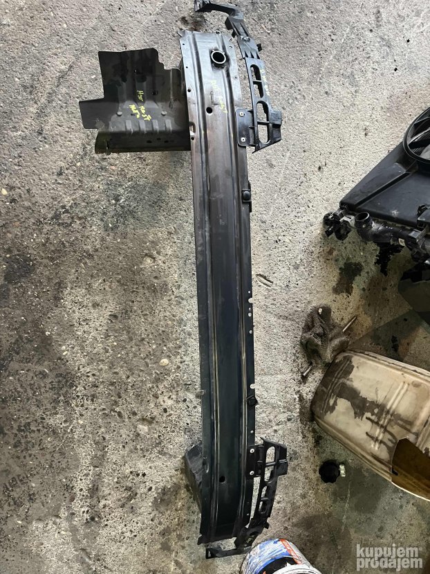 Sina branika opel astra j - KupujemProdajem