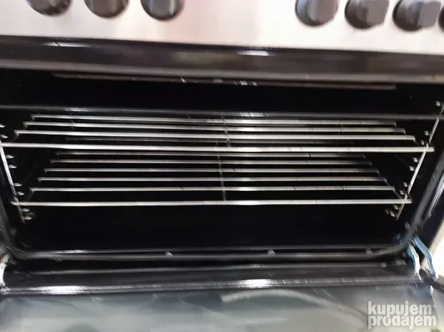 Profesionalni sporet na plin sa OGROMNOM TURBO RERNOM - KupujemProdajem