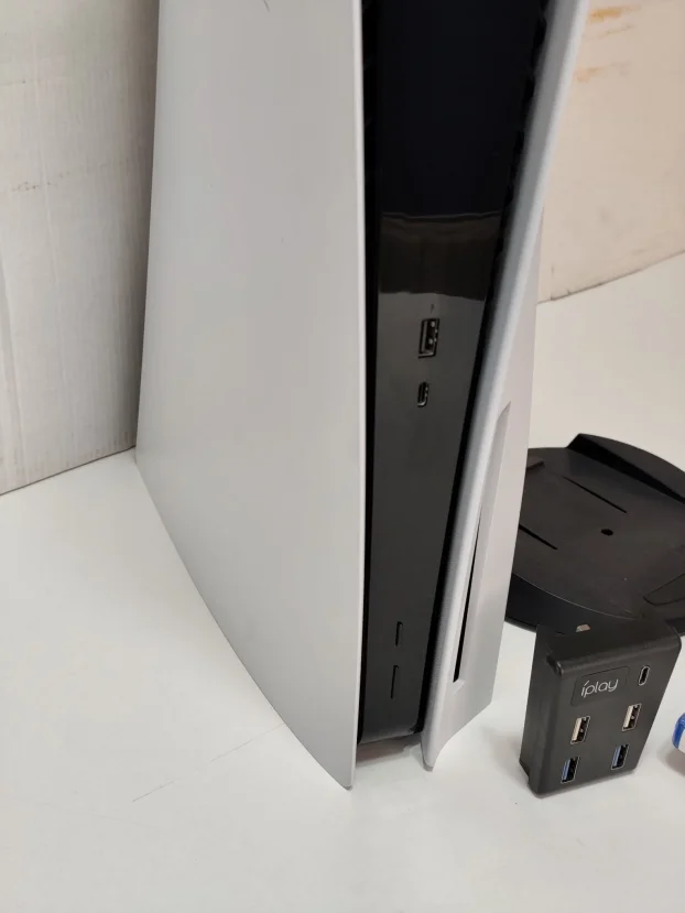 PS5 Fat+Džojstik+Iplay HUB+Držač+12 Igre (Pes,Roblox,Sniper ...