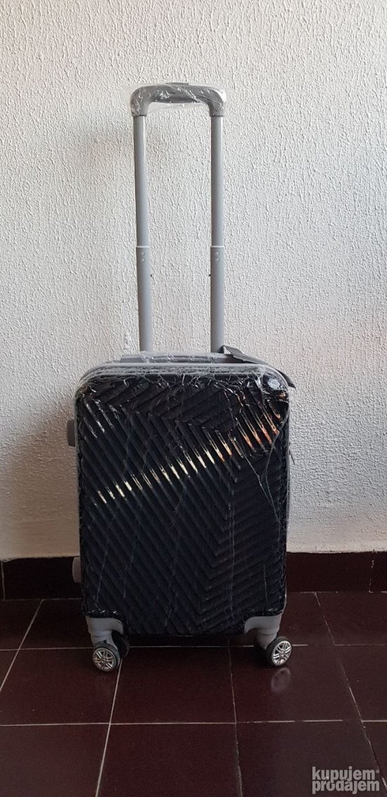 Crni kofer polikarbonat mali NOVO! - KupujemProdajem