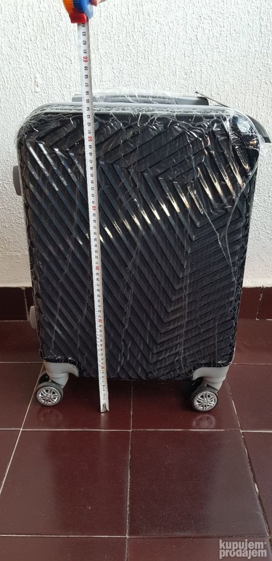 Crni kofer polikarbonat mali NOVO! - KupujemProdajem