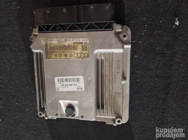 ECU motorni racunar. A4 A5. 03l906022nn - KupujemProdajem