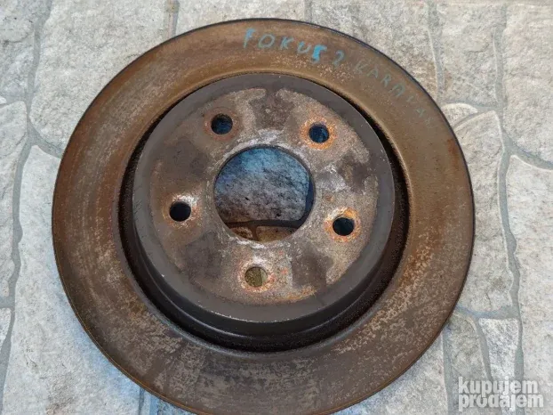 FORD FOCUS 2 KARAVAN zadnji disk - KupujemProdajem