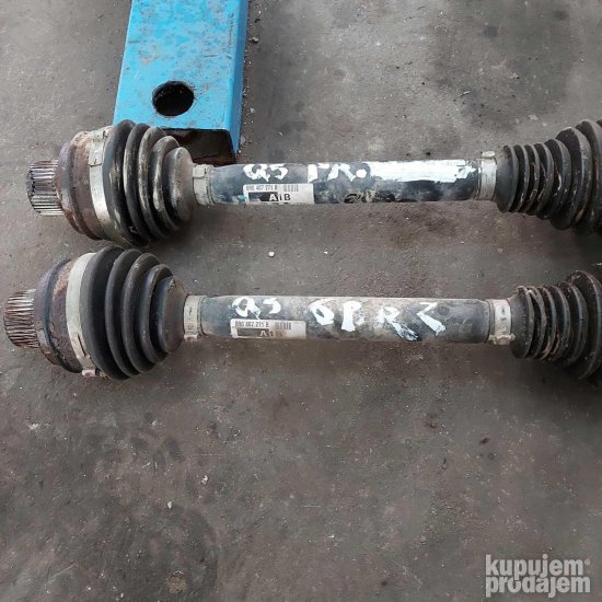 Audi Q5 prednje poluosovine za manuelni menjac 8R0 407 271 B ...