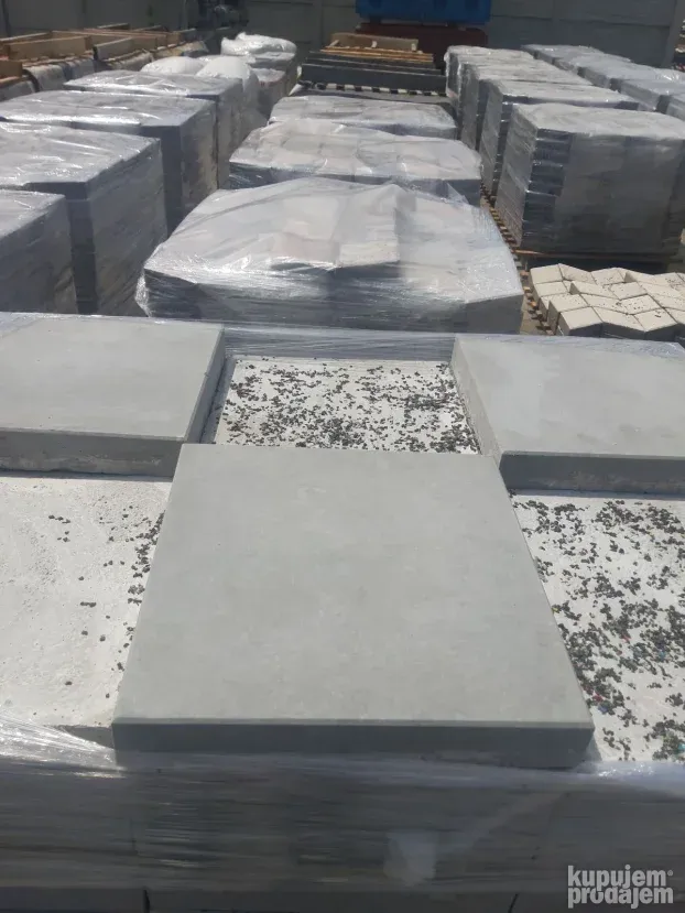 Behaton ploca 40x40x6cm - KupujemProdajem