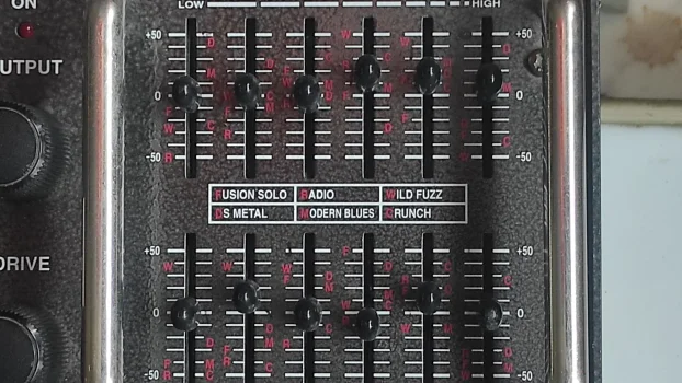Akai G-Drive 2g Equalizer Distortion Black Good JAPAN - KupujemProdajem