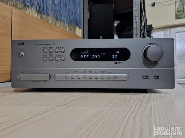 NAD T 744-DAC (optika) - KupujemProdajem
