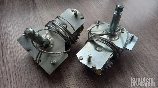 NOVO podizaci stakla za ficu zastava 750 par - KupujemProdajem