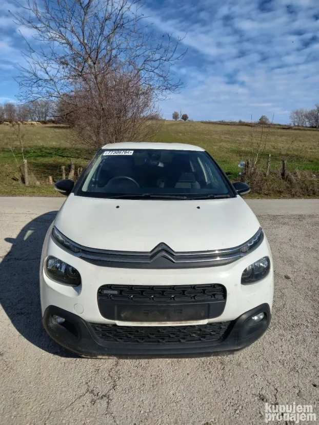 Citroen C3 1.2b 2017god ceo auto u delovima - KupujemProdajem