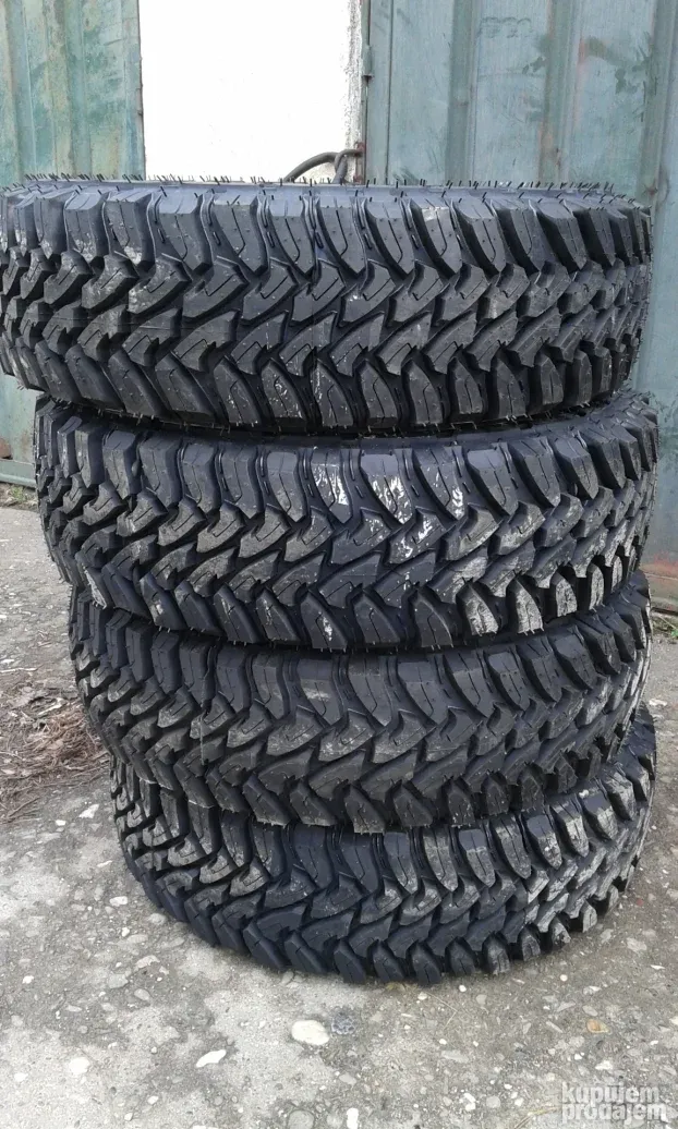 OFF ROAD gume za DZIP 195/80 r15 NOVE - KupujemProdajem